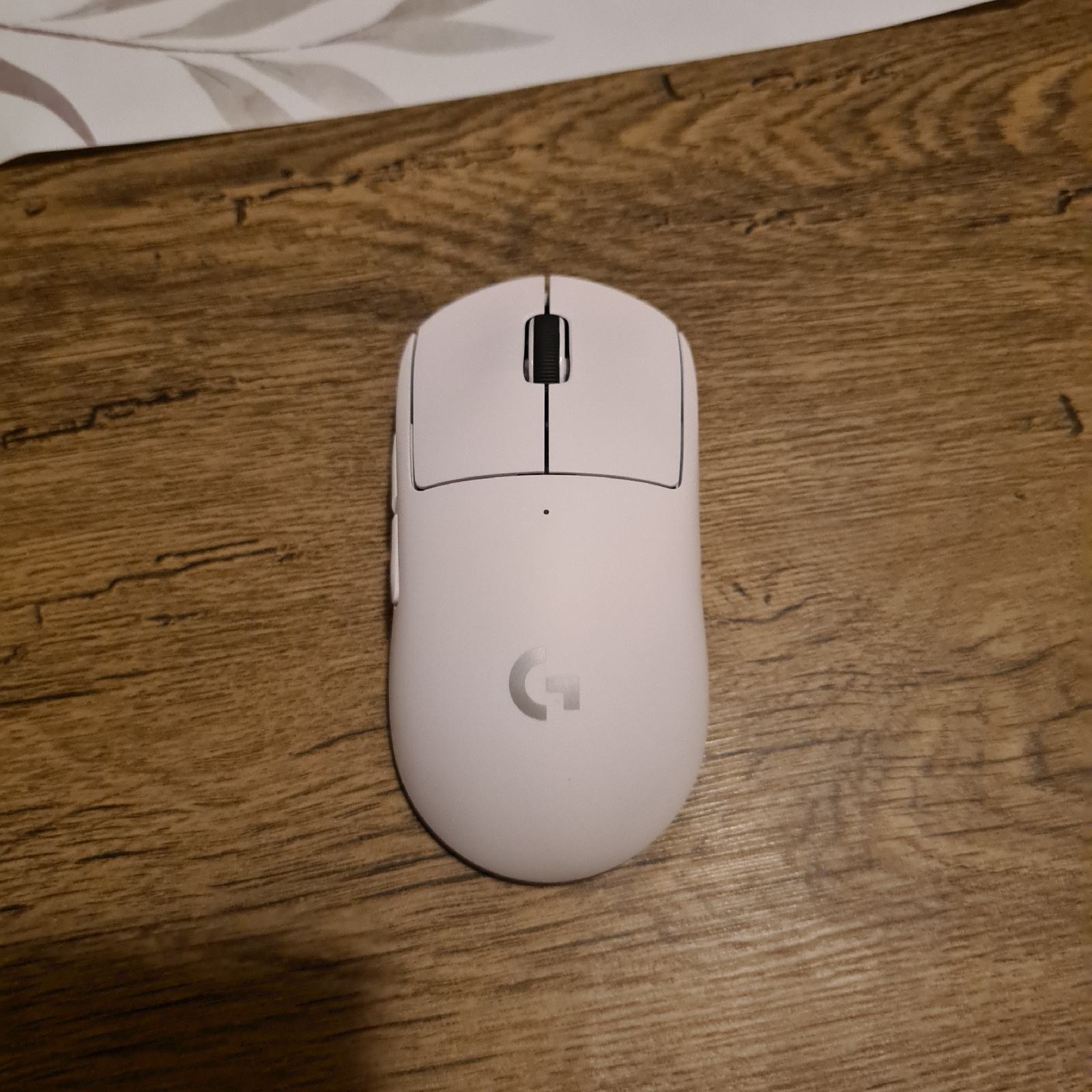 Logitech G PRO Superlight bijeli