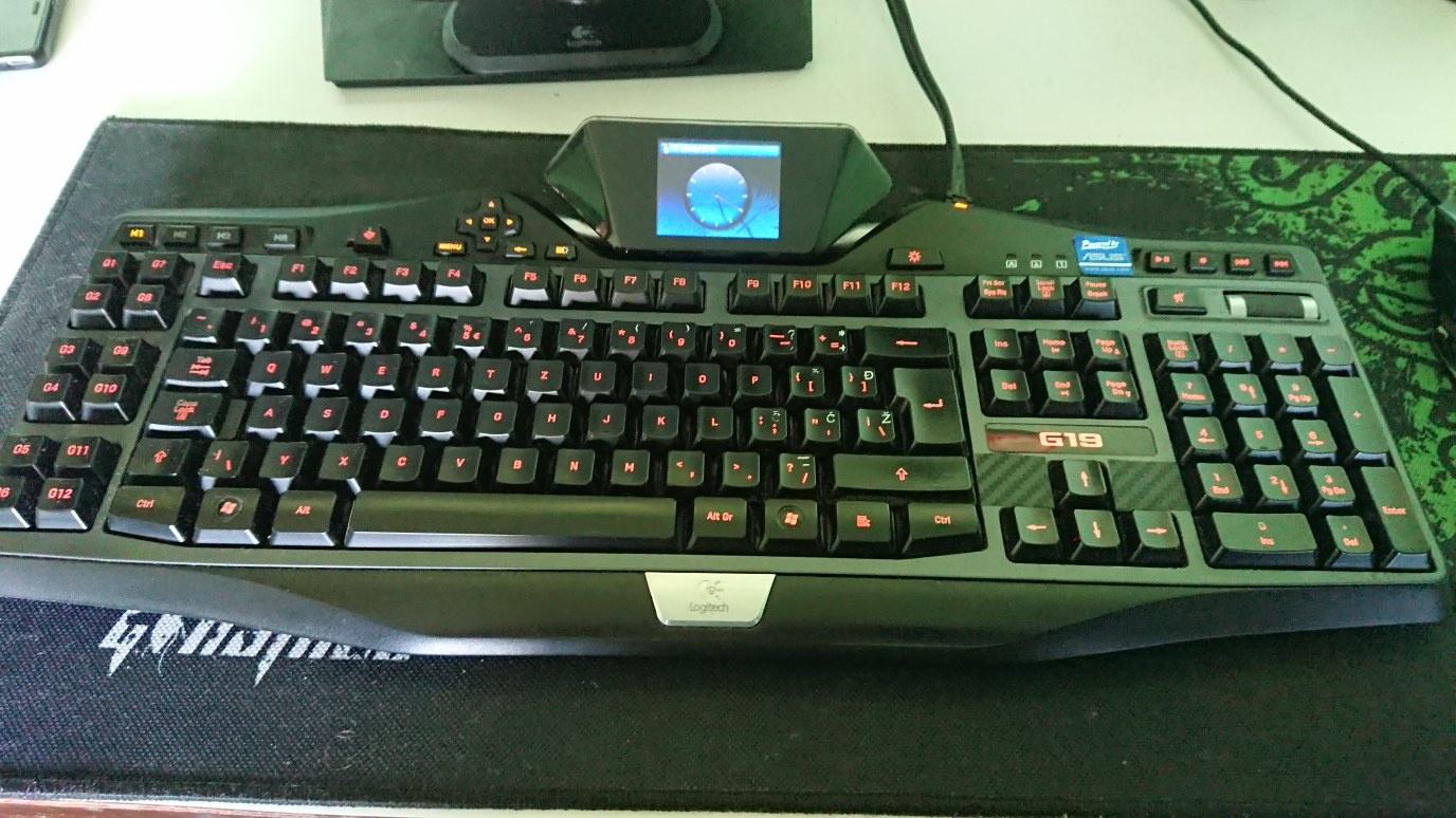 Logitech G19