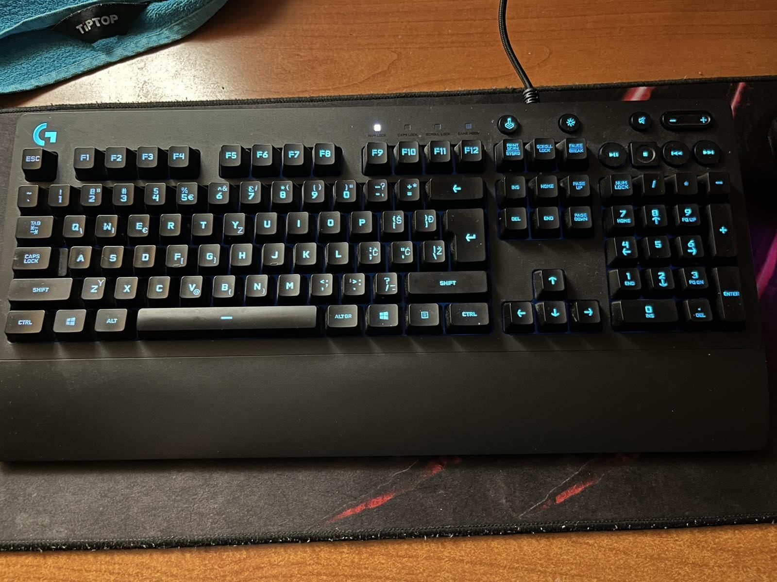 Logitech G213 Prodigy kao novo