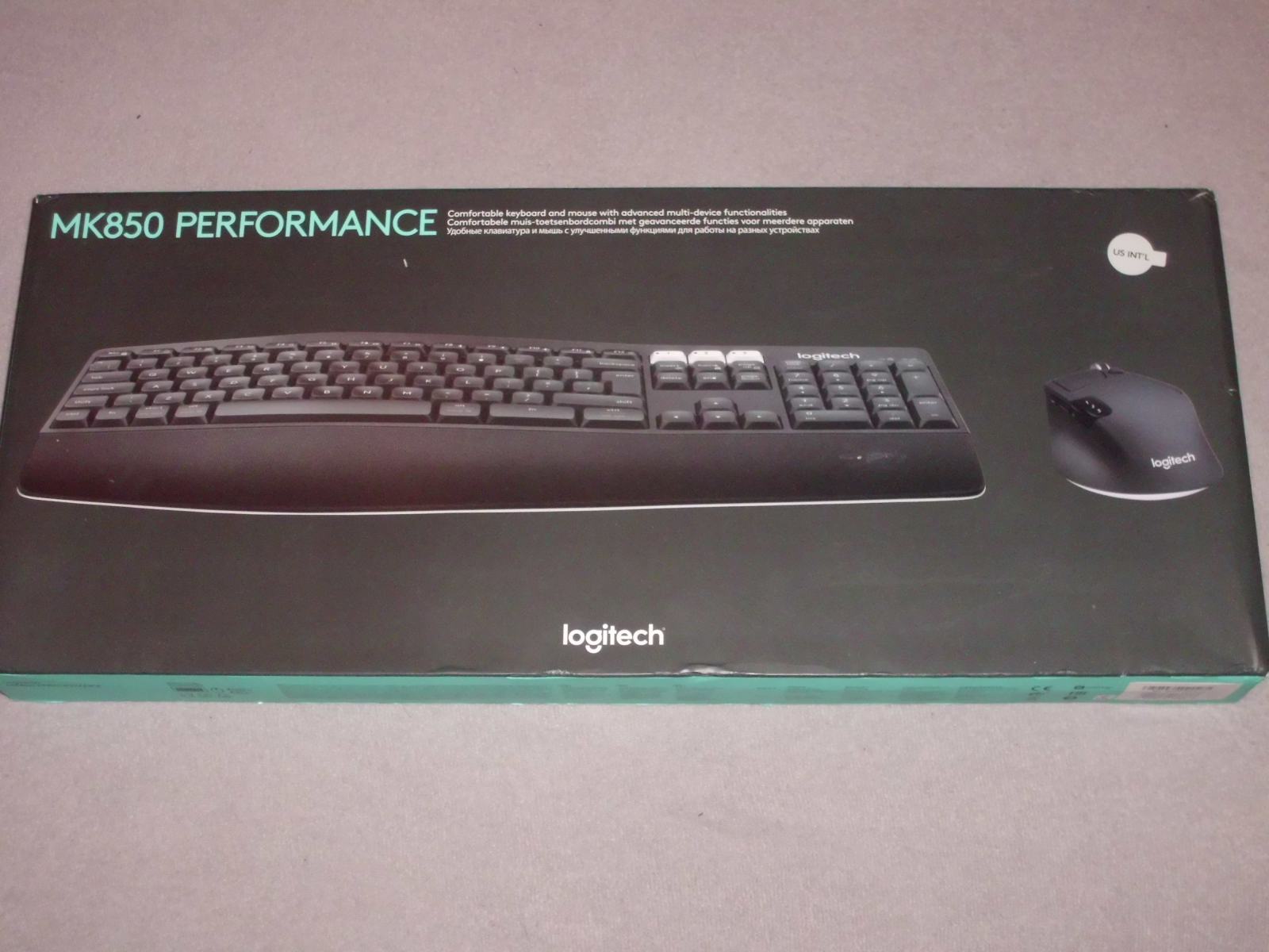 Logitech MK850 Multi-device Performance Wireless Keyboard and Mouse