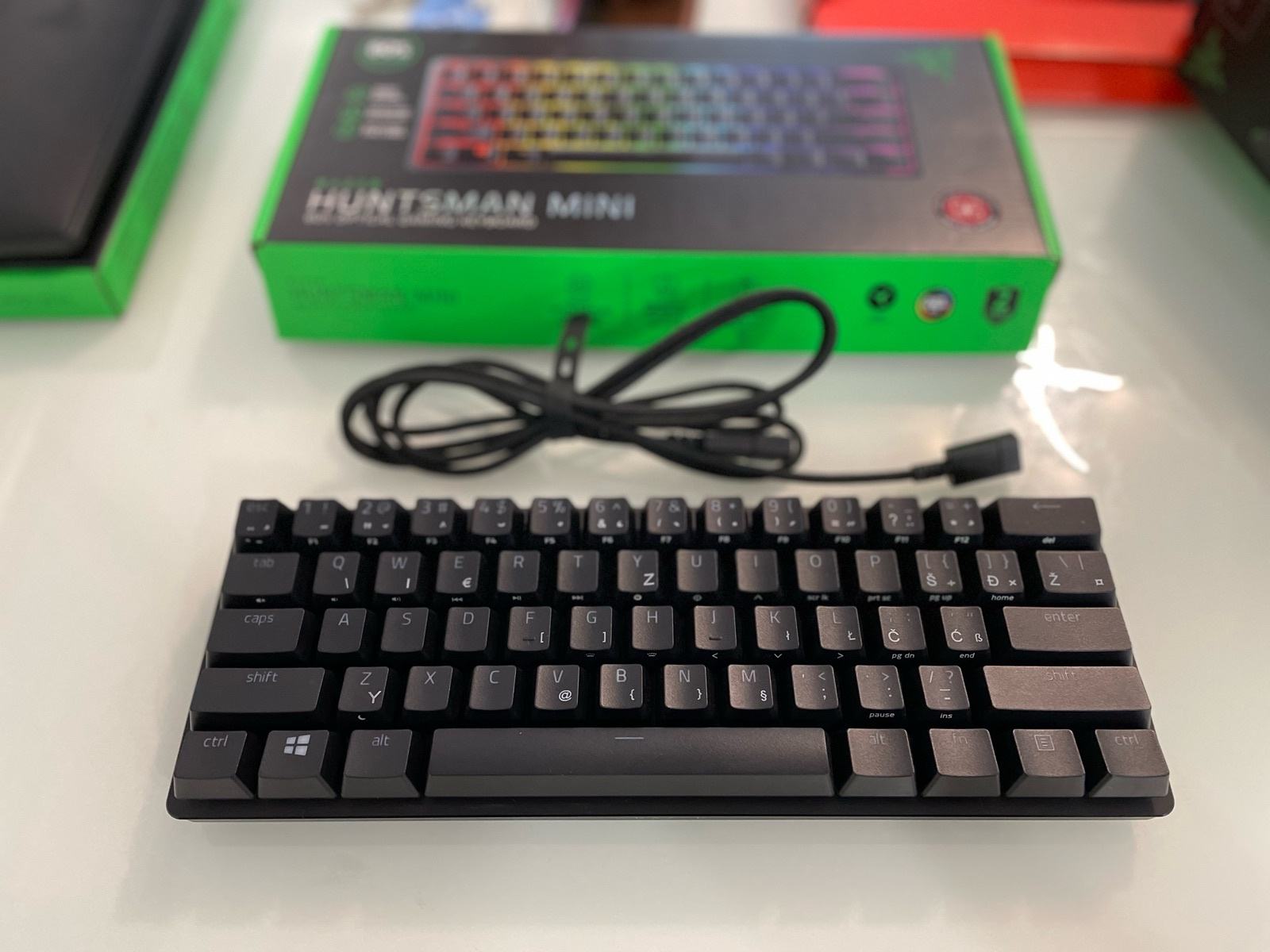 Razer Huntsman mini - linear red tipkovnica