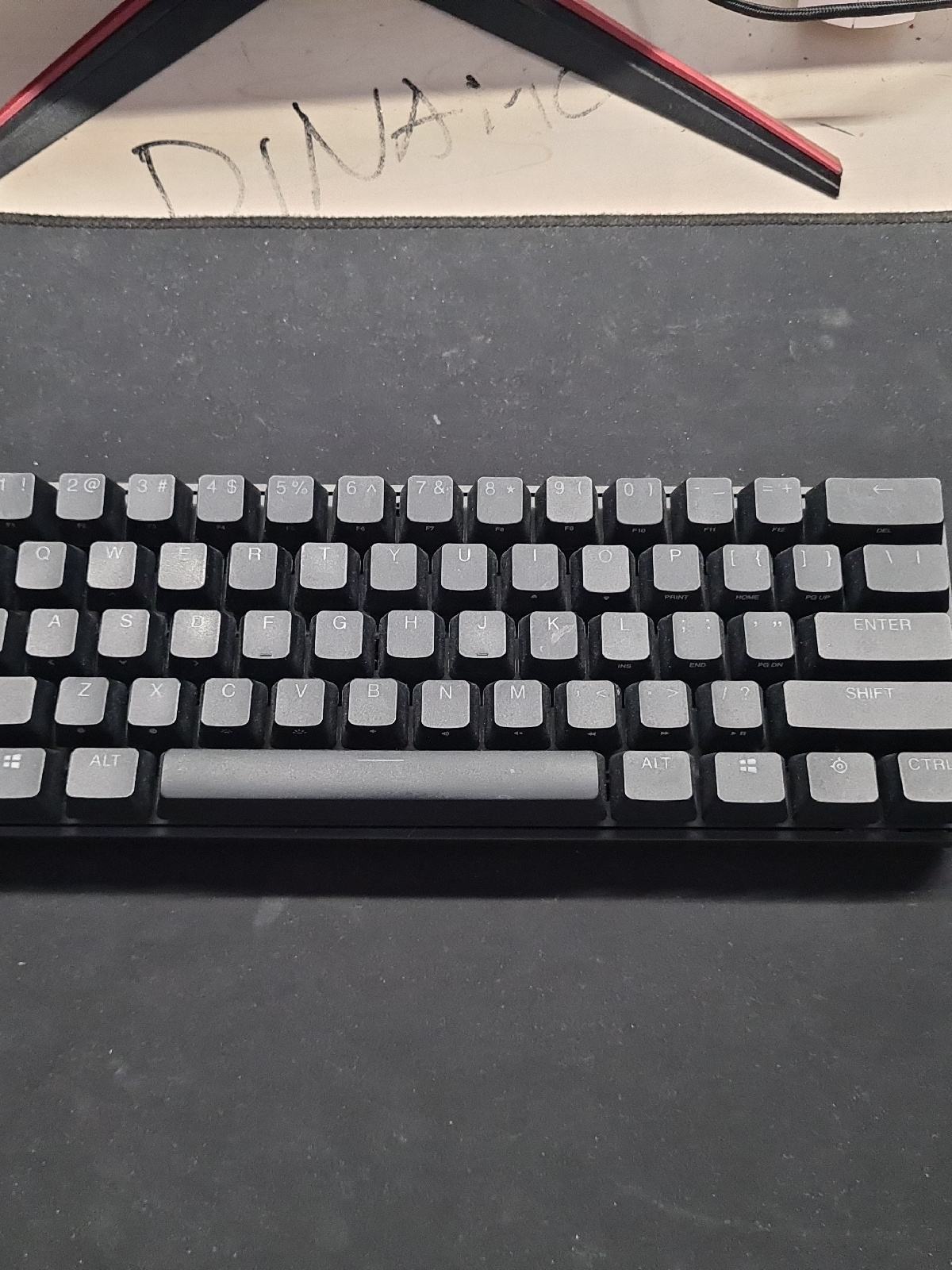 HITNO! DAJEM ISPOD CJENE! STEELSERIES apex pro mini tkl