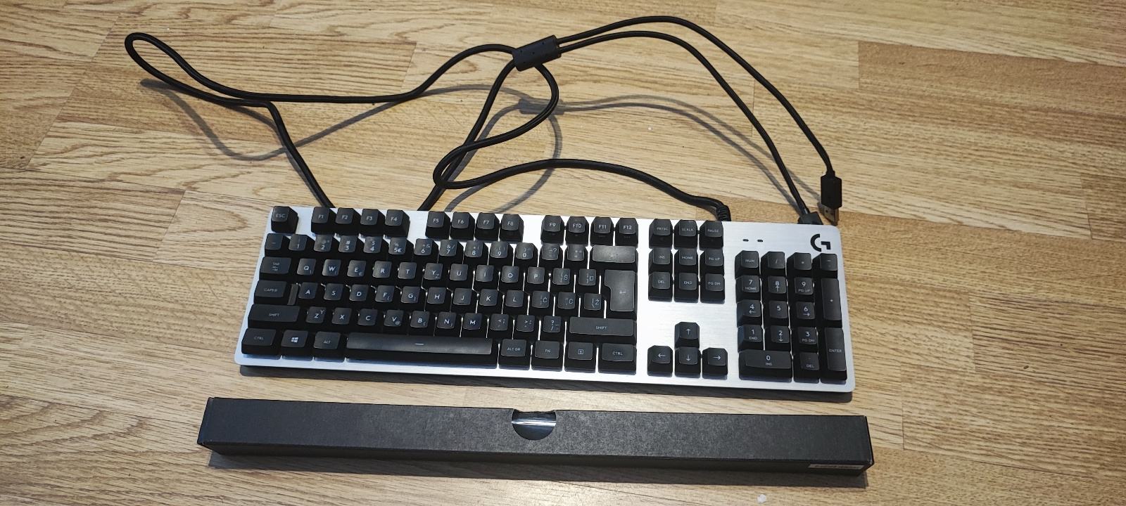 Tipkovnica Logitech G413 silver