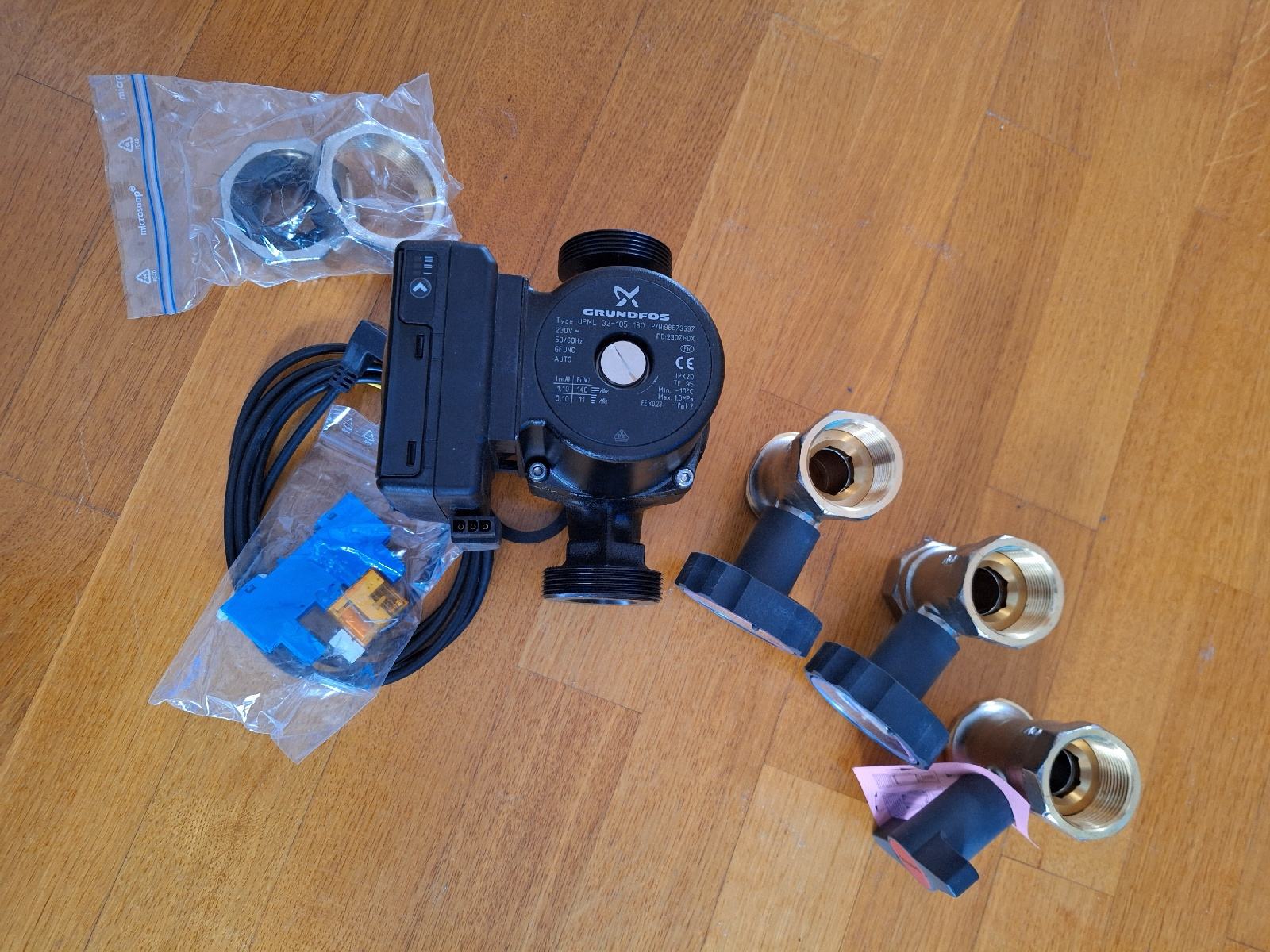 GRUNDFOS CIRKULACIJSKA PUMPA UPML 32-105 180