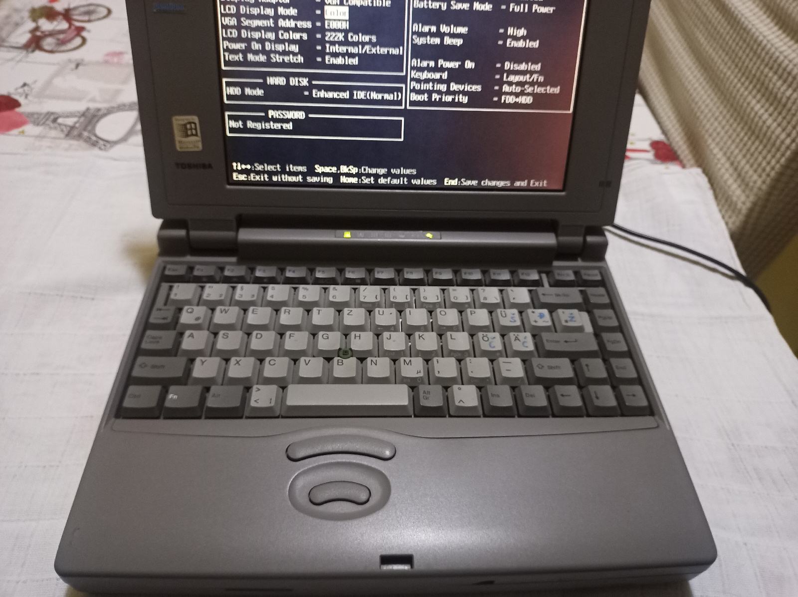 RARITETNI PRIMJERAK, LAPTOP-A TOSHIBA 100CS/528, 1995