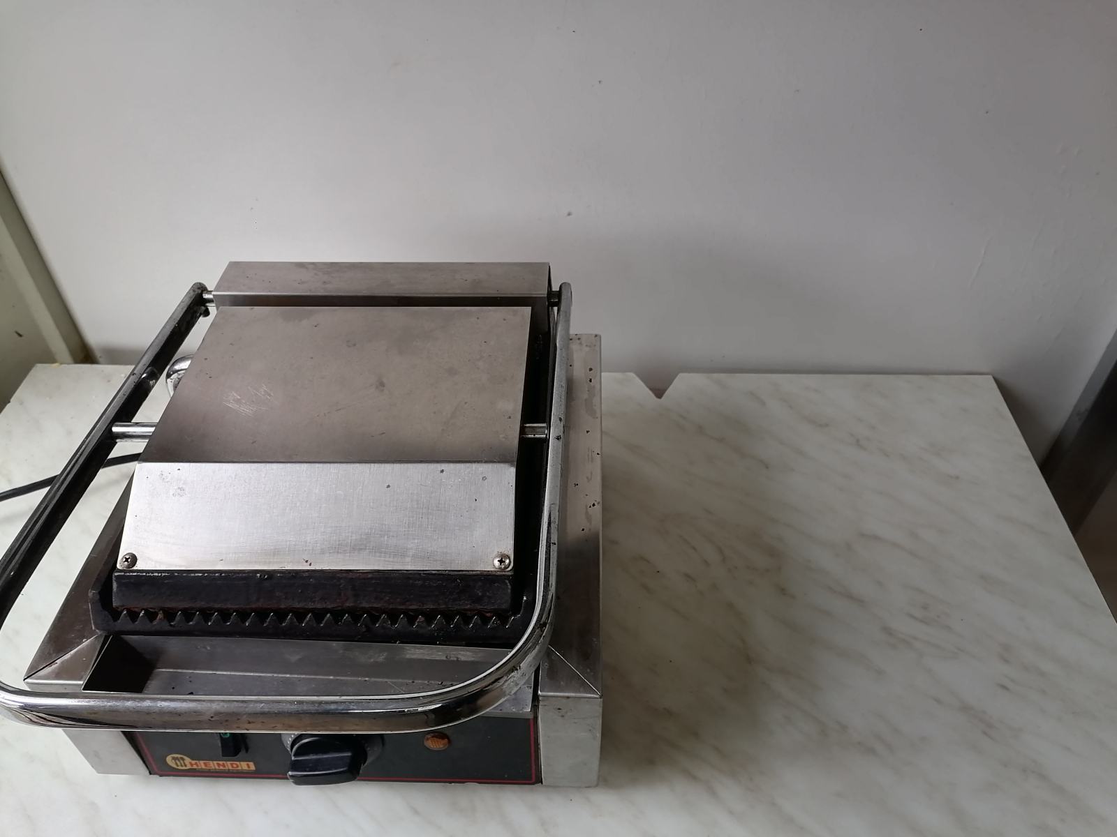 Profesionalni toster