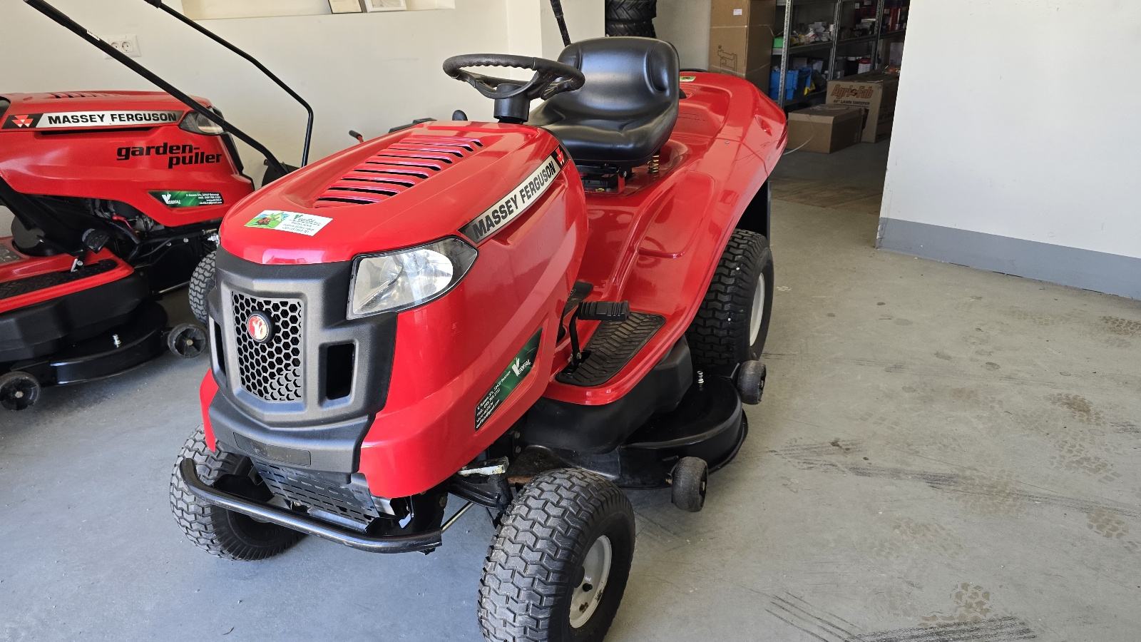 Traktor kosilica MTD 220/105 H (Massey Ferguson): 22 KS