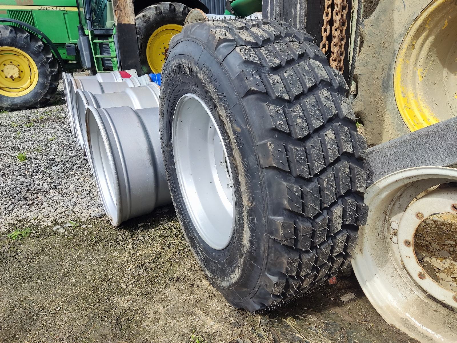 Guma 385/65 R22.5