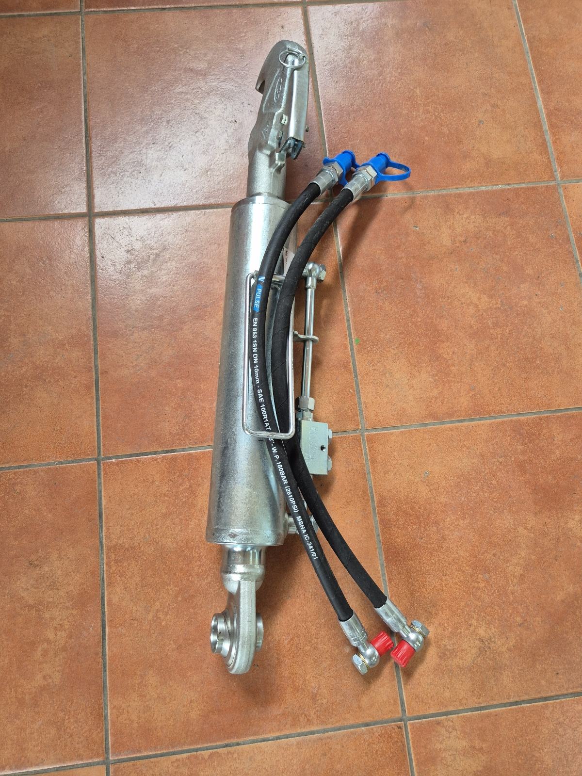 Hidraulicna poteznica CAT 3