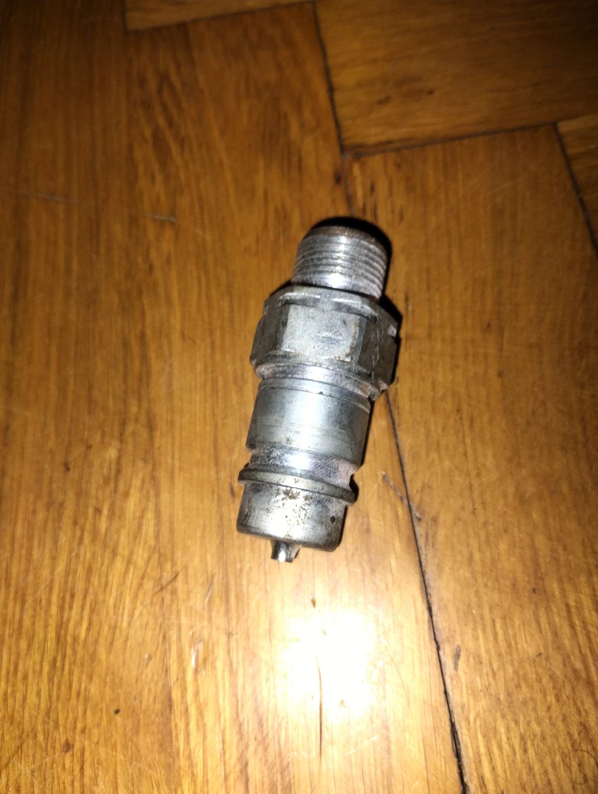 SPOJNICA ZA KIPU M 20 MUŠKA IGLA NAVOJ M 20