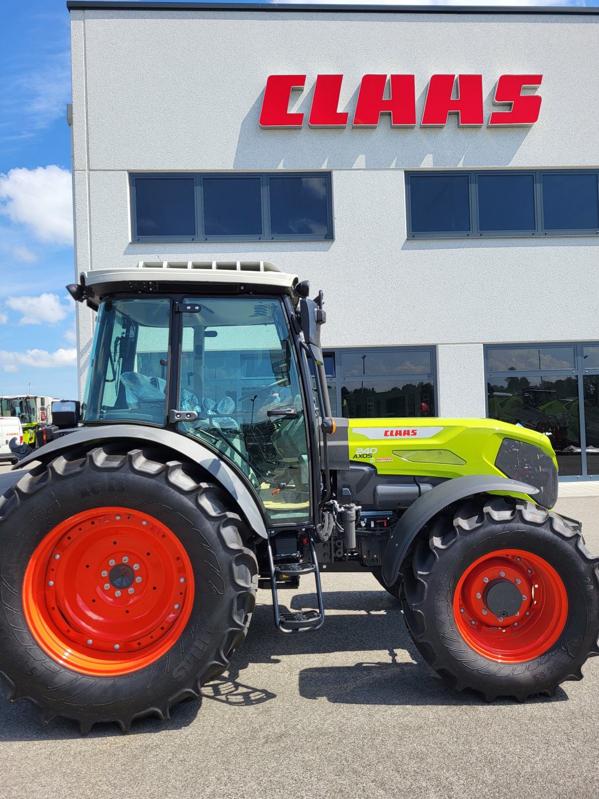 CLAAS AXOS 240 AKCIJA DO ISTEKA ZALIHE