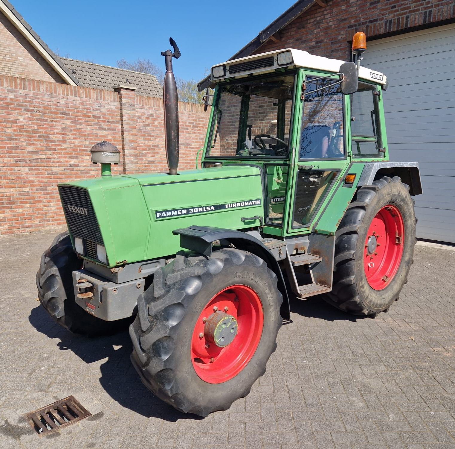 FENDT 308 LSA TURBOMATIK 40KM/H ORGINALNO TOP STANJE