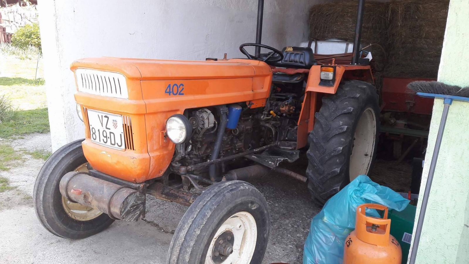 Fiat Store 402 - HITNO