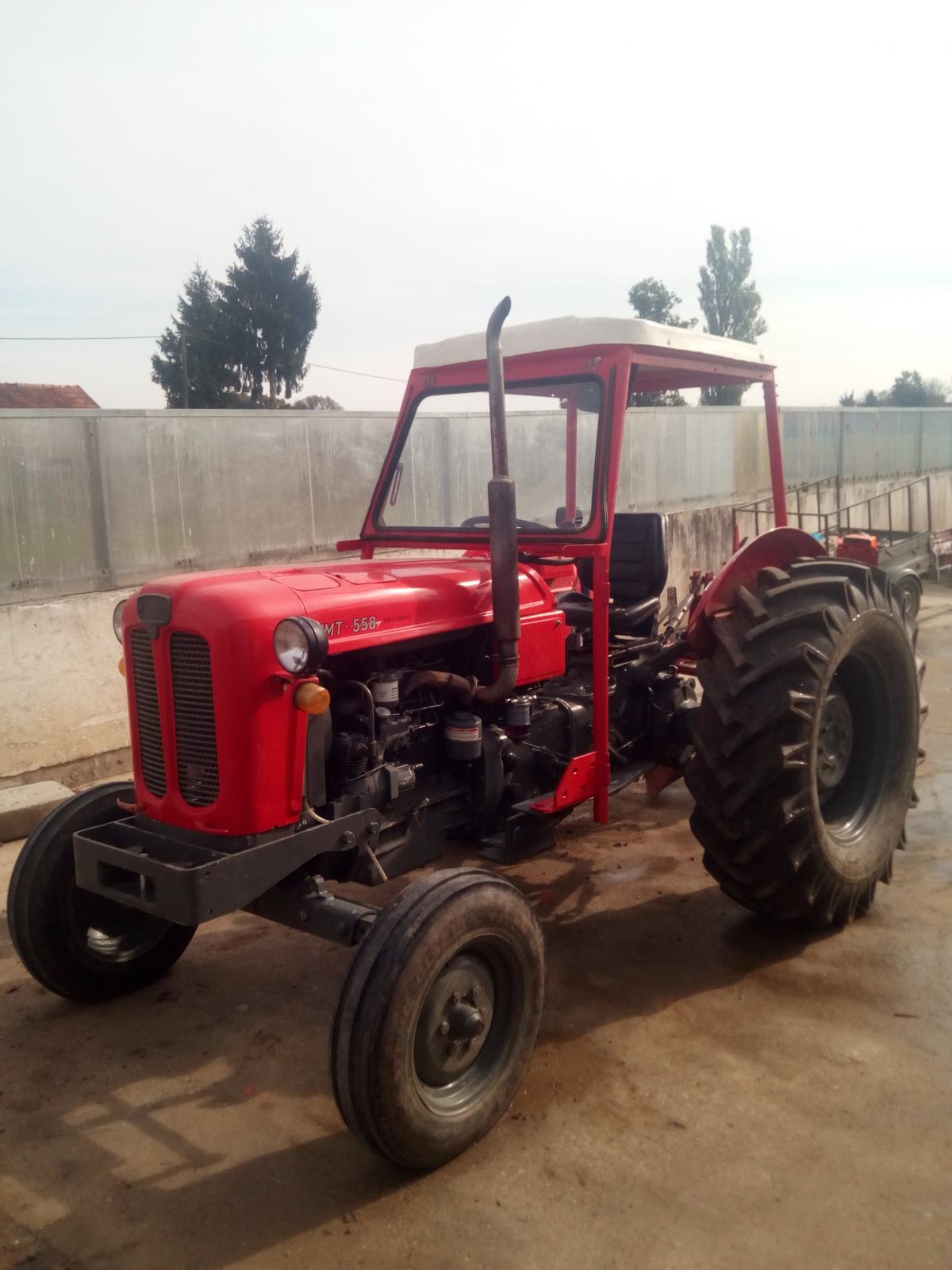 IMT 558