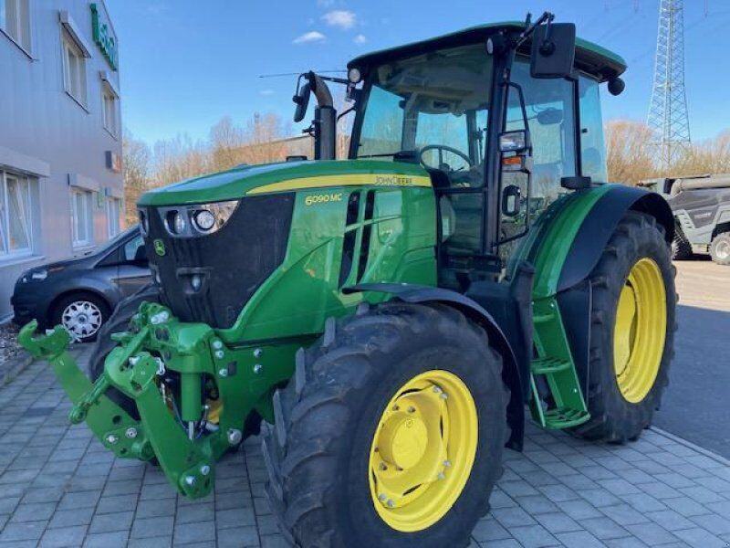 John Deere 6090 MC
