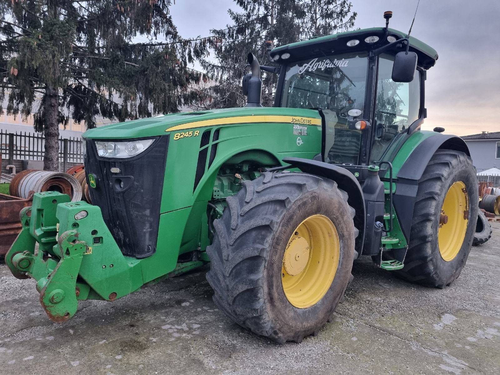 John Deere 8245R