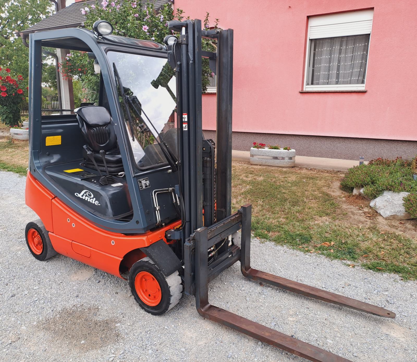 LINDE H16 2003.god 1.600kg 3.30m PLIN KAO NOV