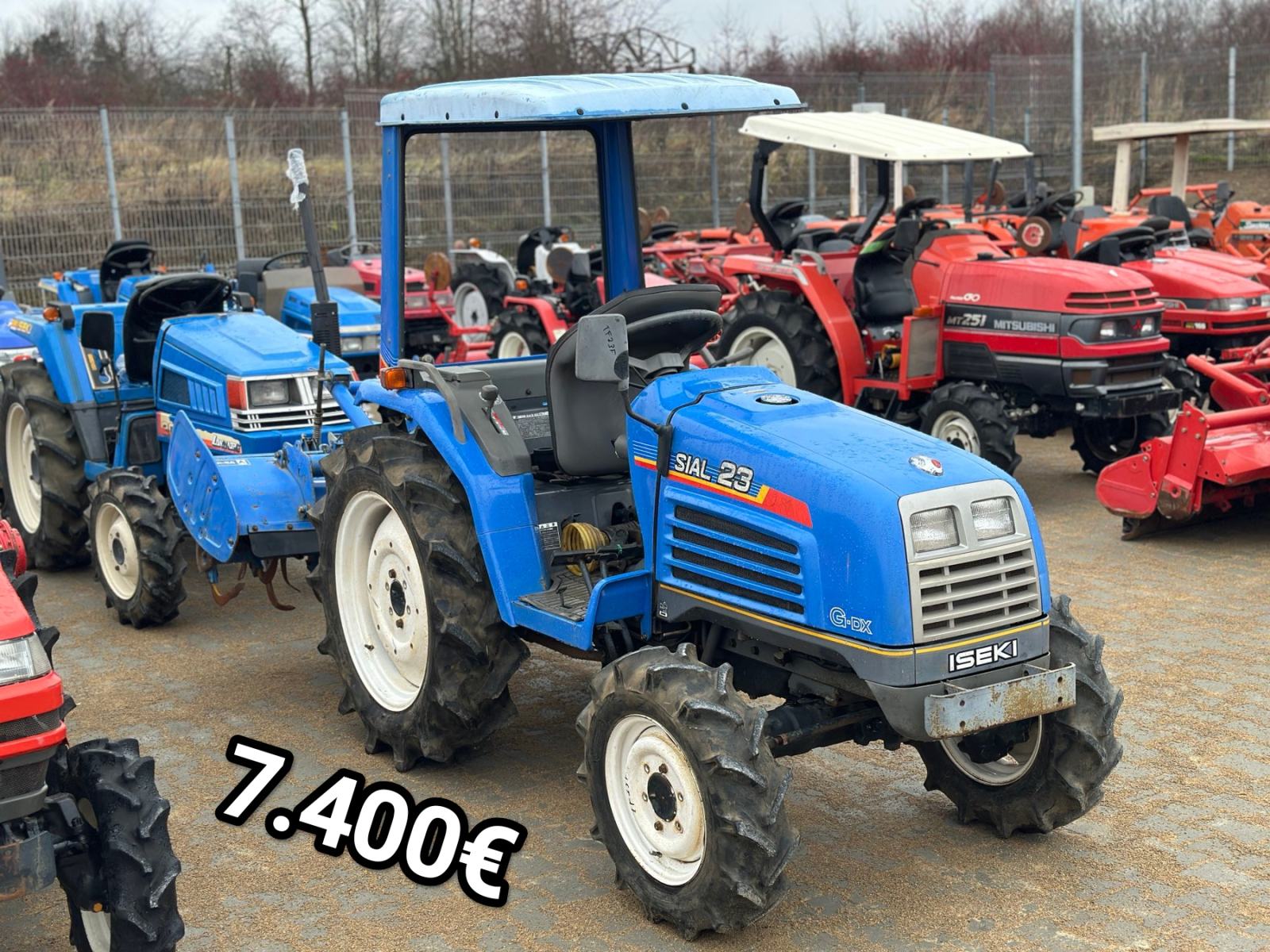 Mali japanski traktori 4x4 Yanmar Kubota Ise
