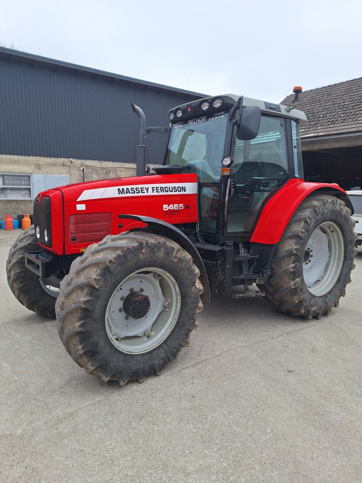 Massey ferguaon 5465