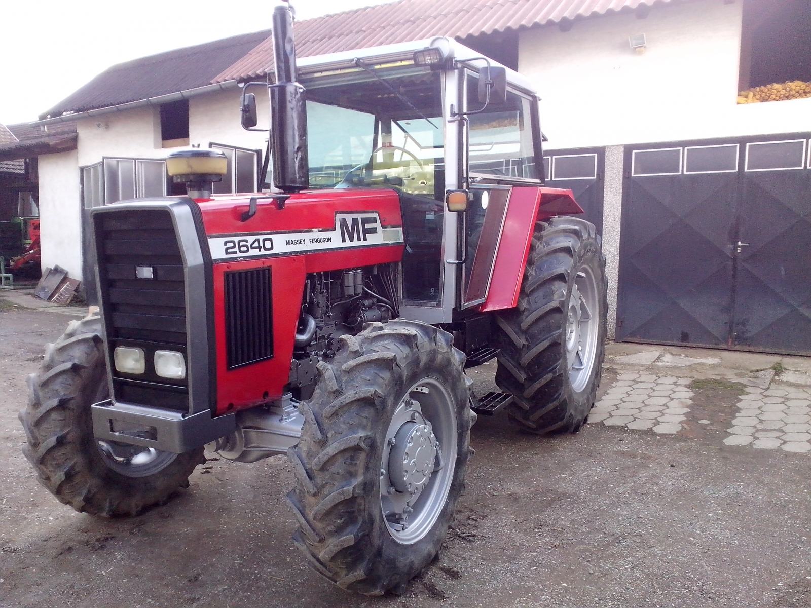MASSEY FERGUSON 2640