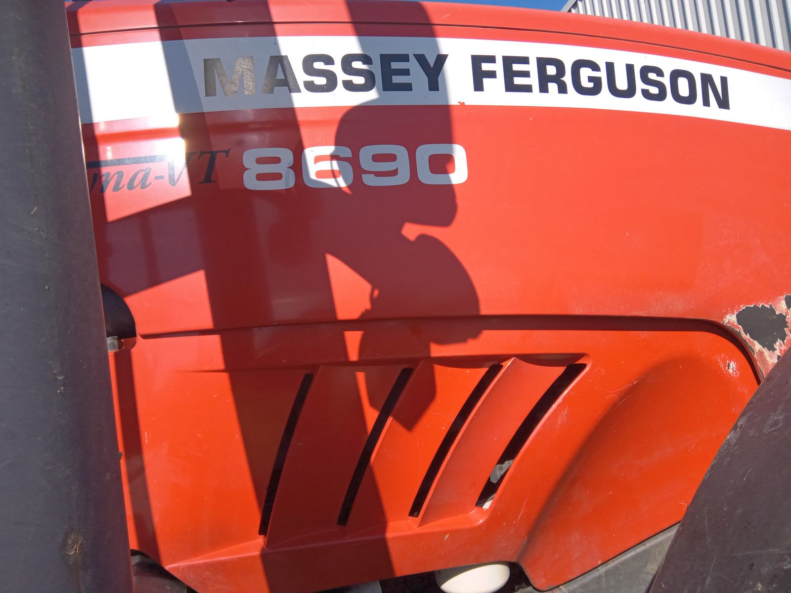 Massey Ferguson 8690