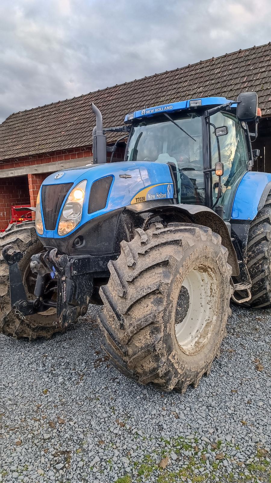 NEW HOLLAND T7030 AUTOCOMMAND