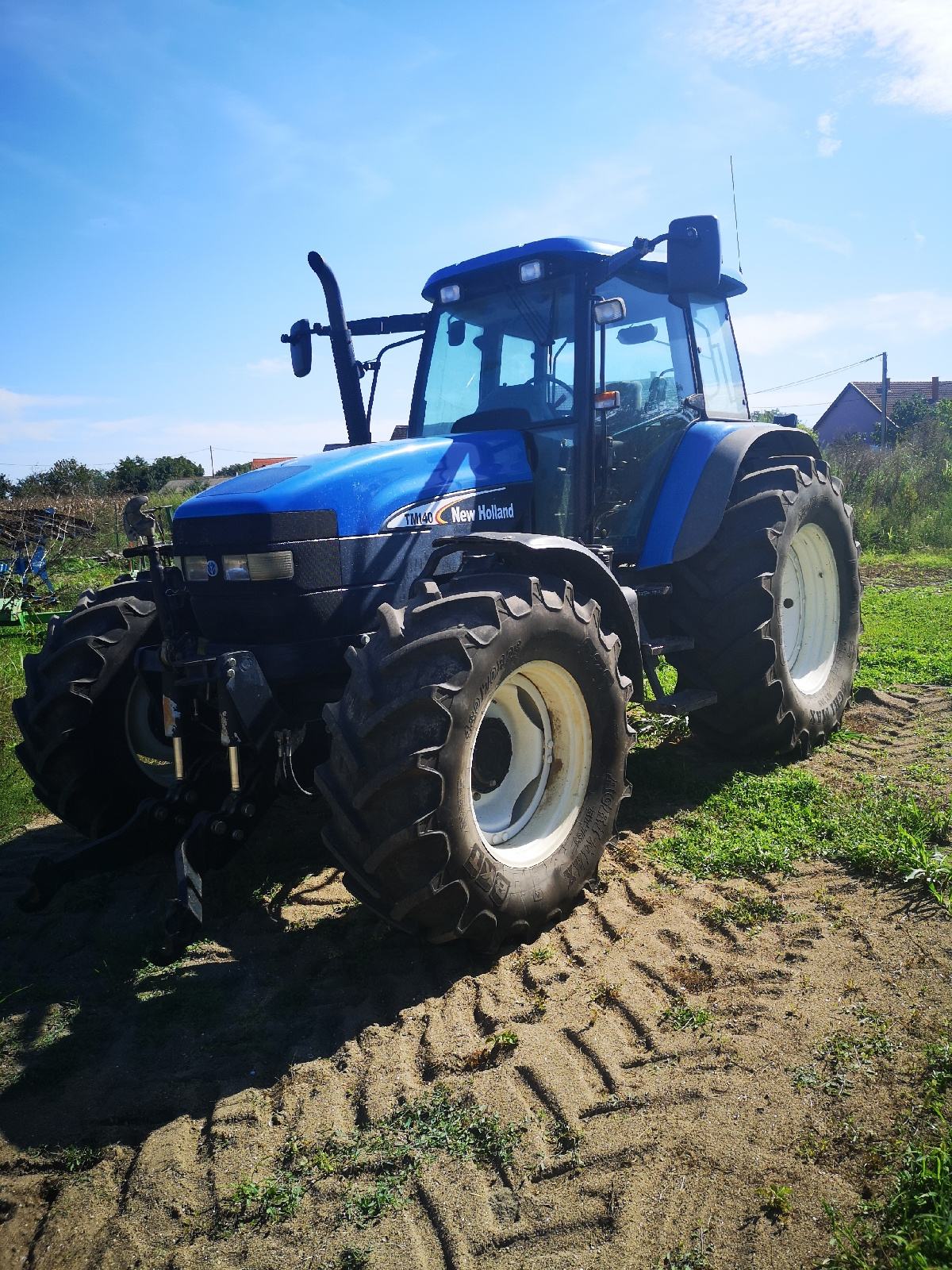 New holland tm140