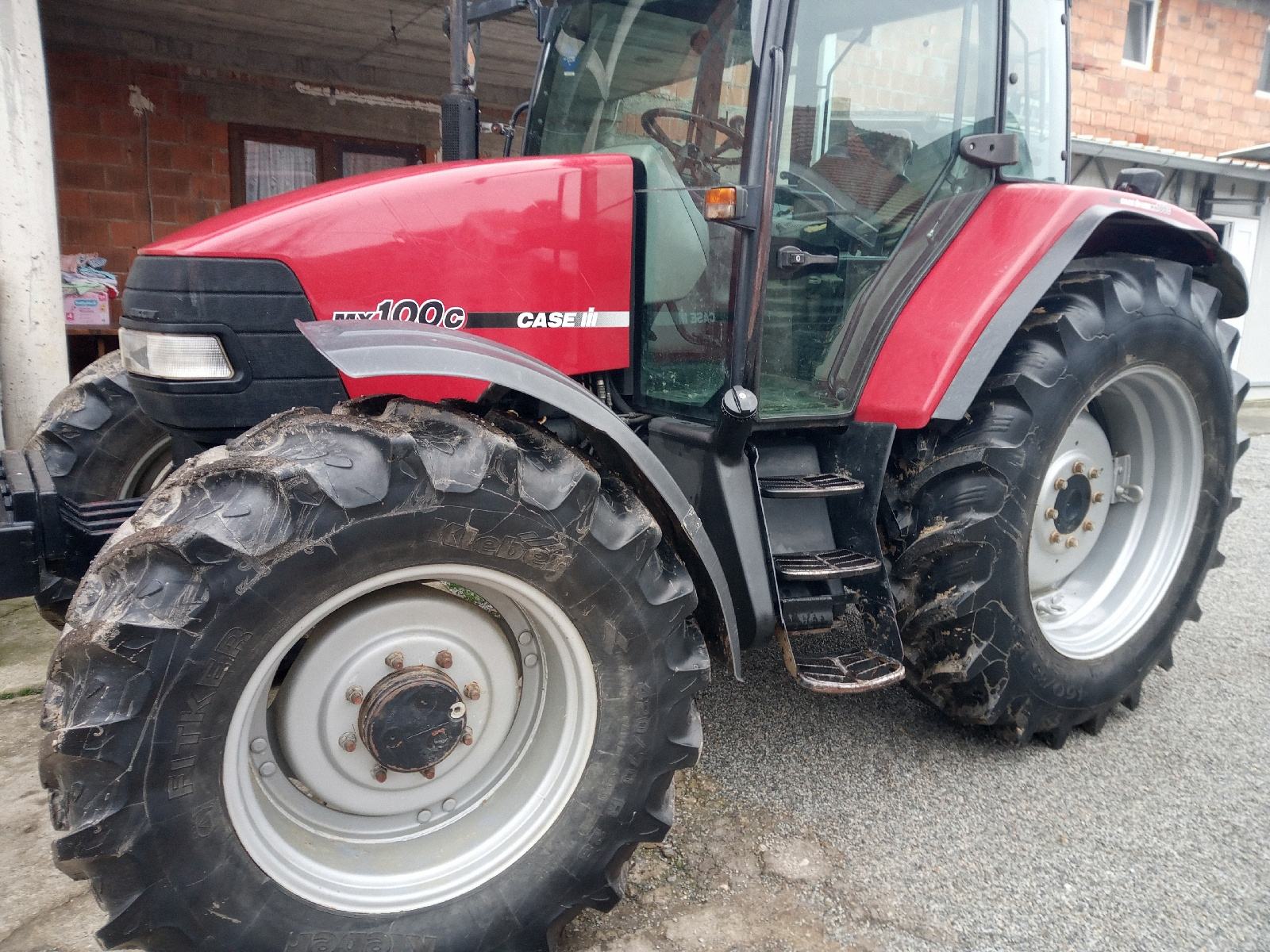 Prodajem traktor Case MX 100 c