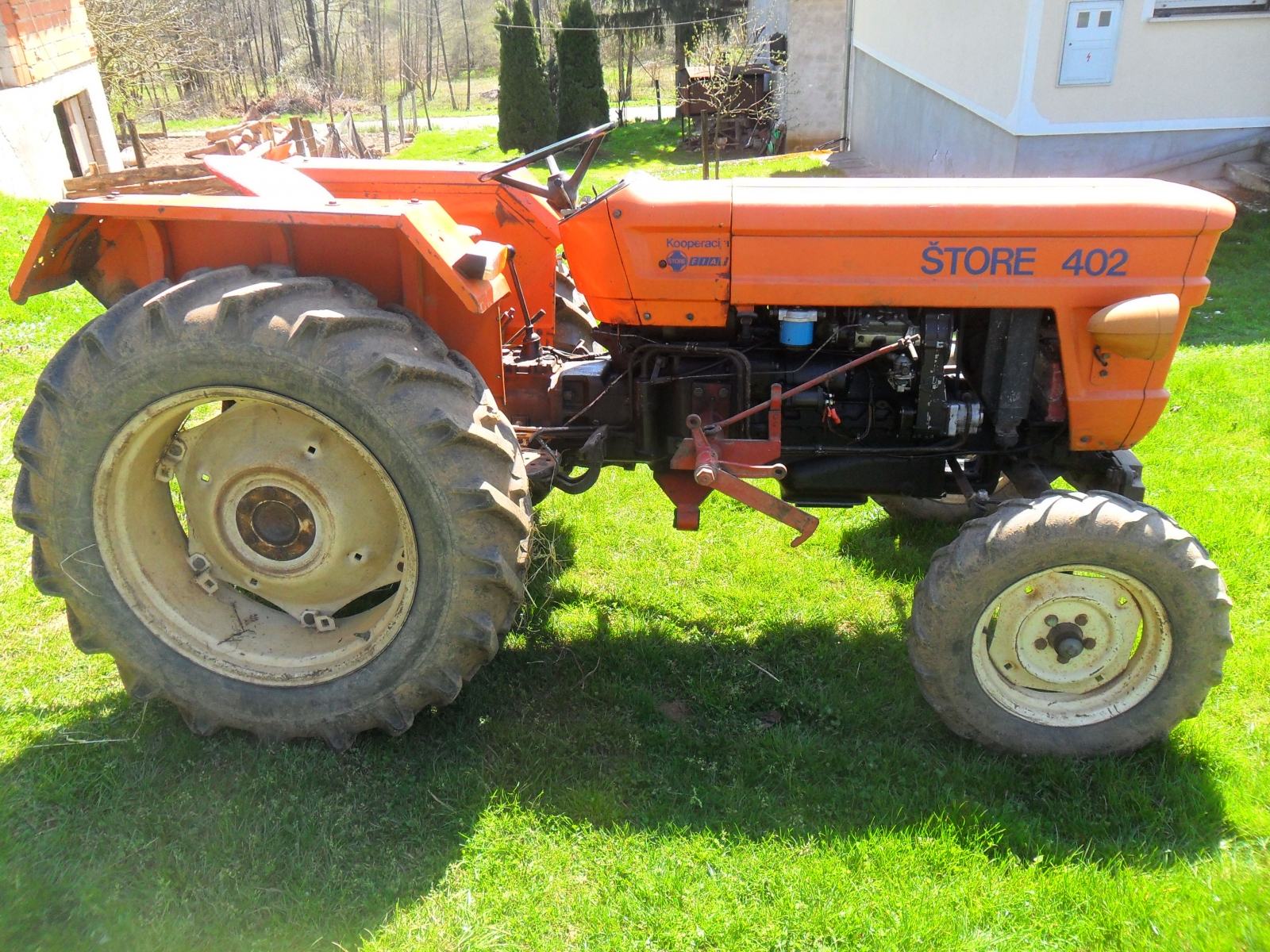 Prodajem traktor Fiat Štore 402