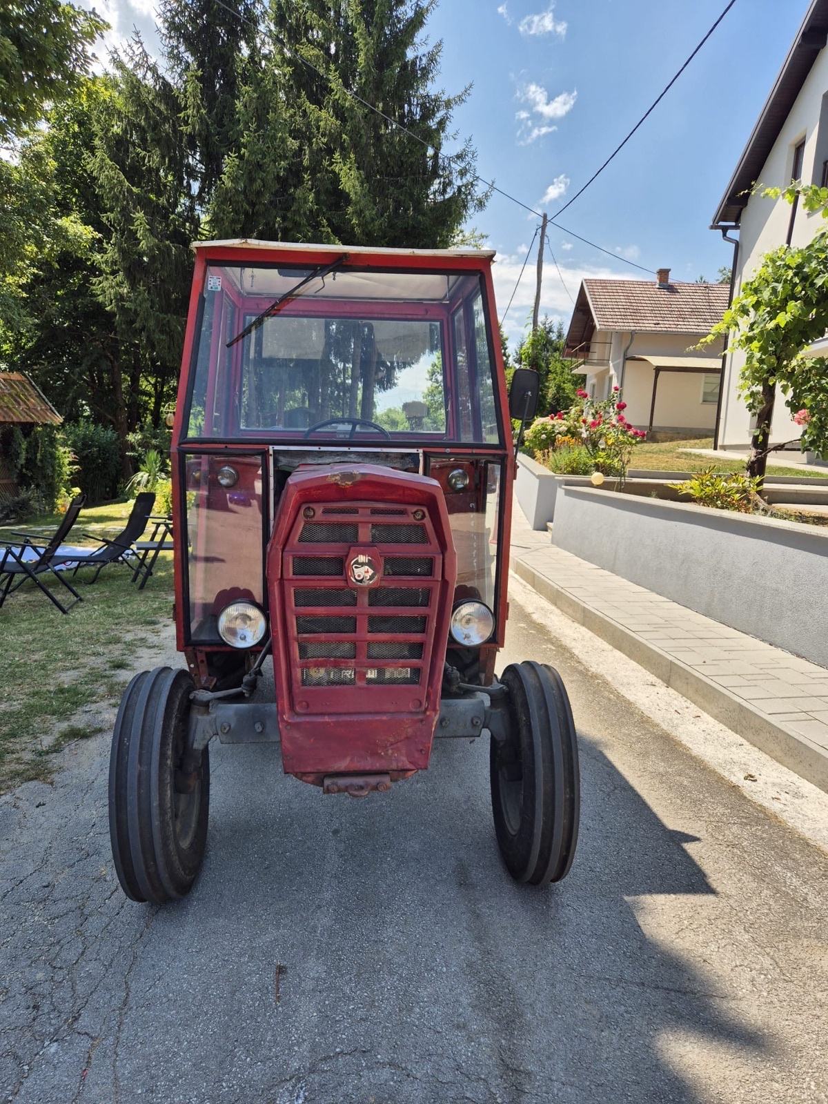 Prodajem traktor IMT 540