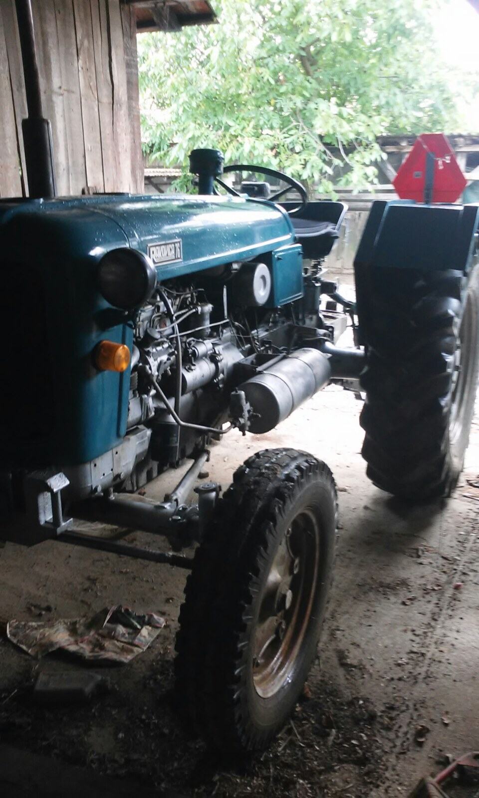 Prodajem Traktor Rakovica 76