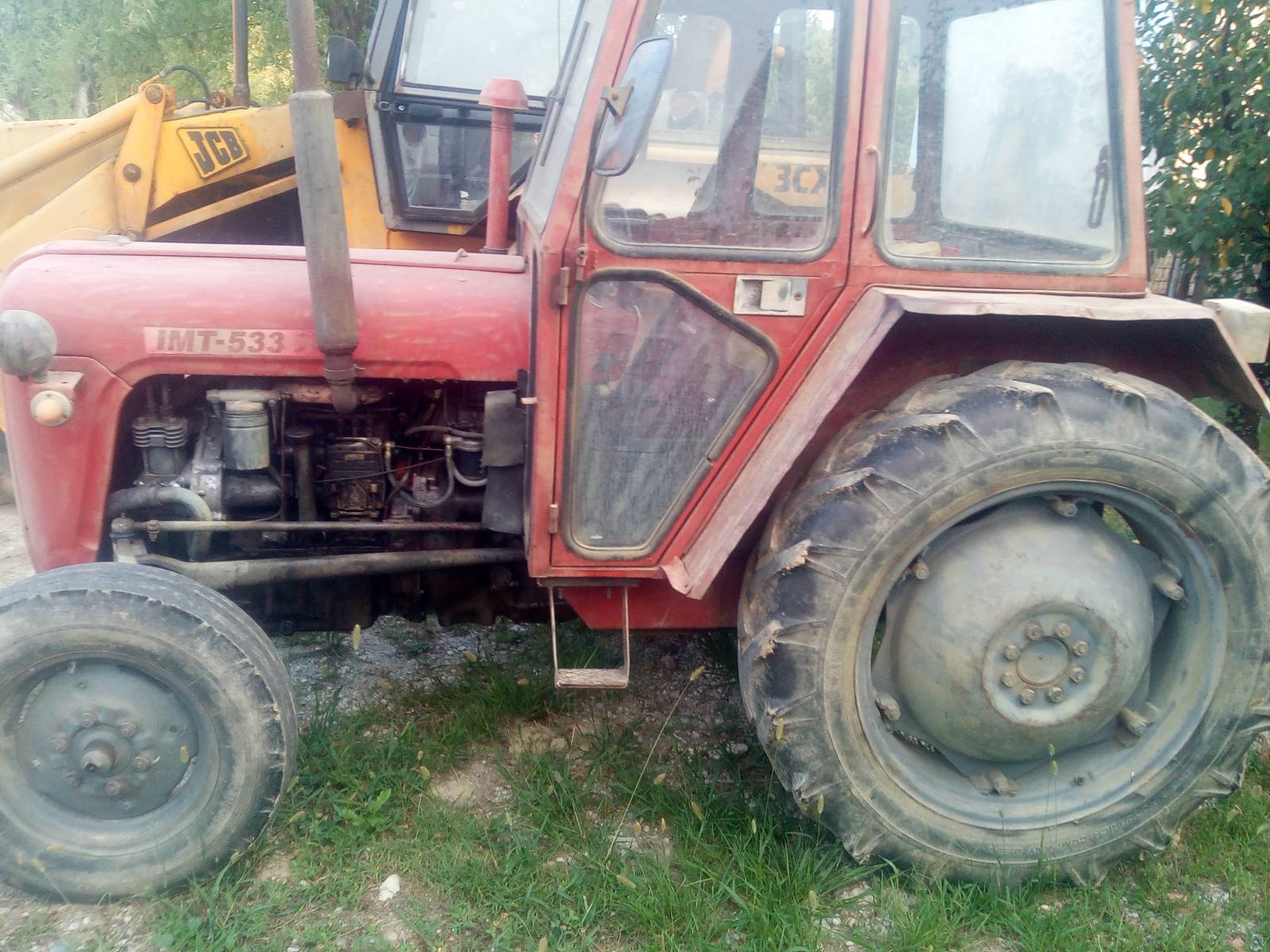 Prodajem traktor - hitno