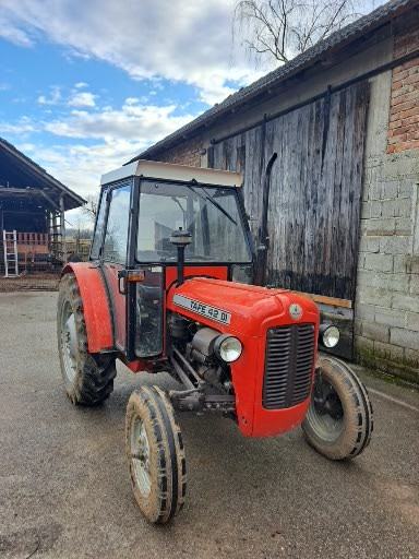 PRODAJEM TRAKTOR TAFE 42DI