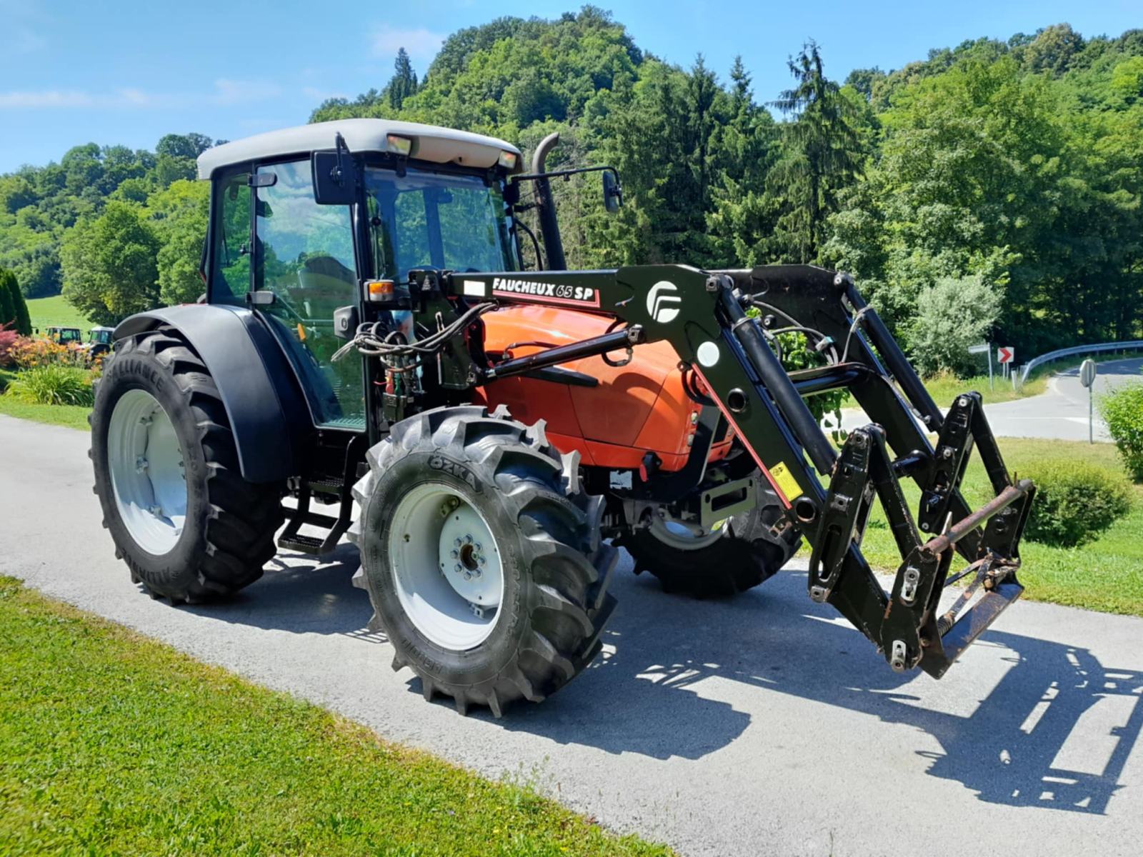 SAME EXPLORER 3 85 + NAKLADAC GOD 2008