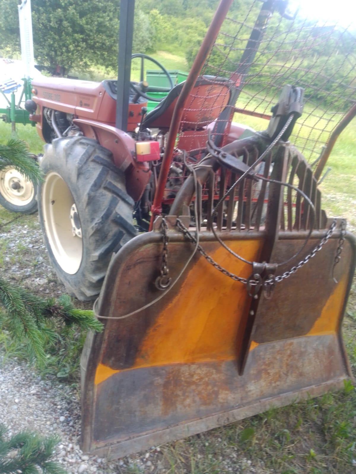 Traktor fiat štore 302 sa vitlom 6 tona