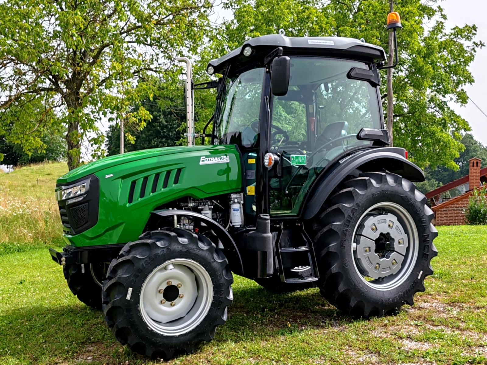 TRAKTOR FOTRAK MK754