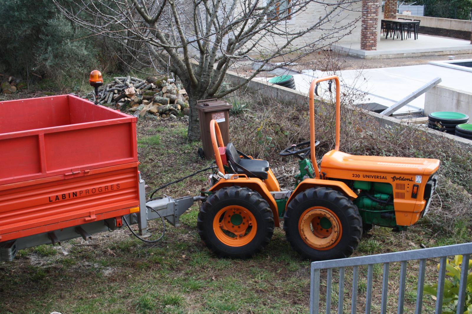 traktor GOLDONI