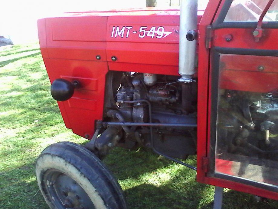Traktor IMT 549 Deluxe
