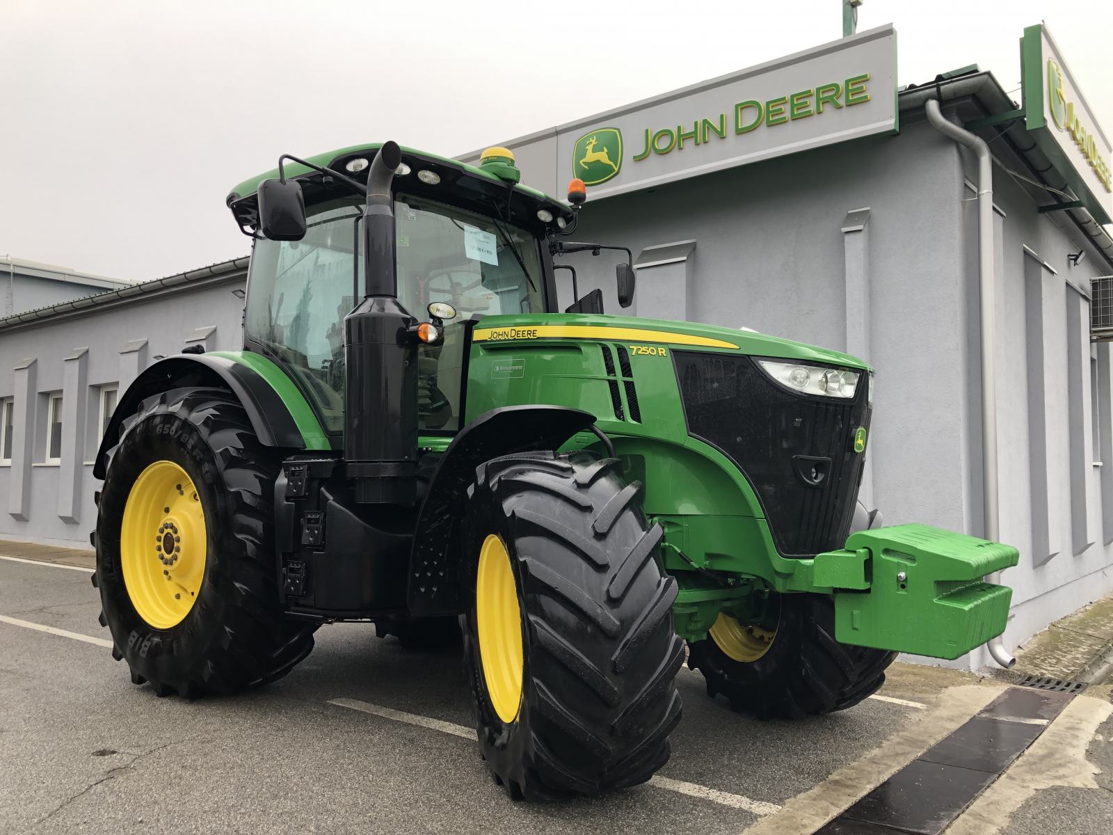 Traktor JOHN DEERE 7250R