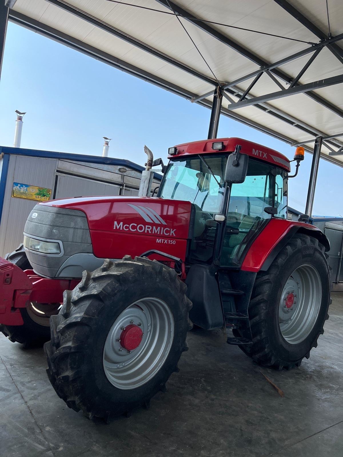 Traktor MC CORMICK MTX 150