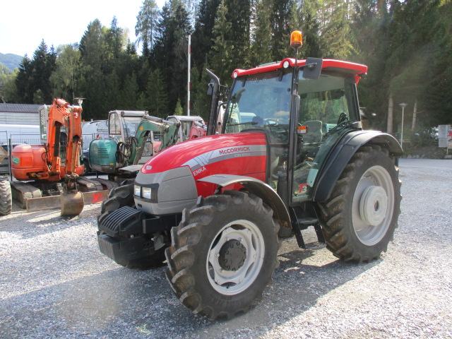 Traktor McCormick C90 MAX - samo 4 radna sata! NOVO!!