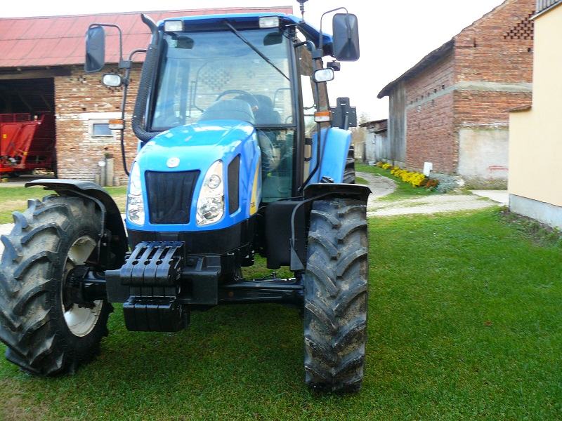 Traktor New Holland