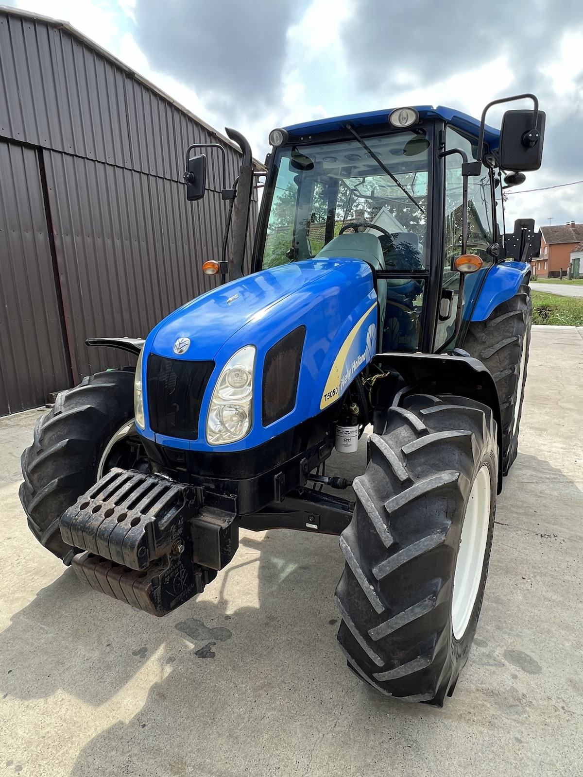 New Holland T5050 2011. godina