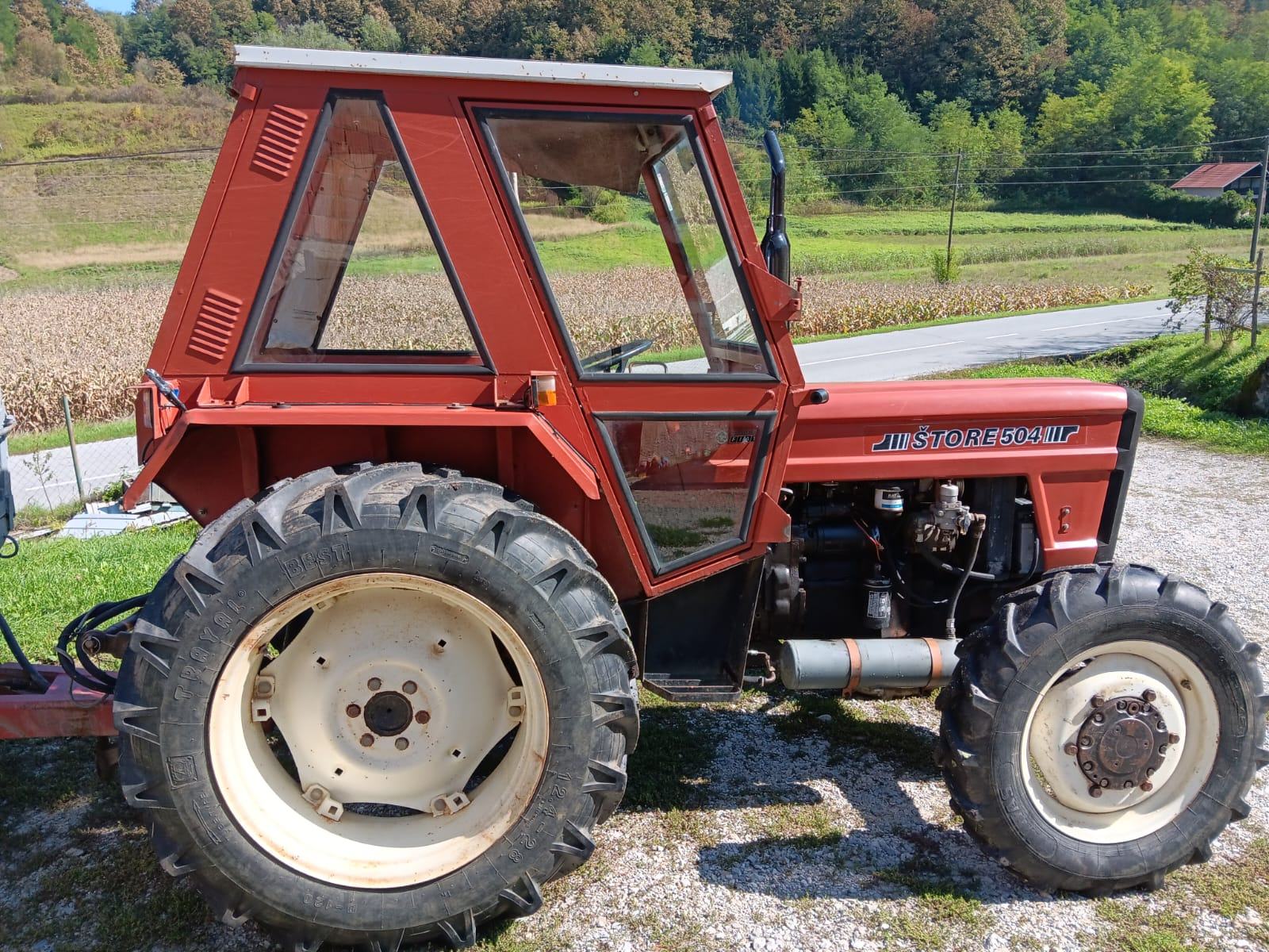Traktor ŠTORE 504