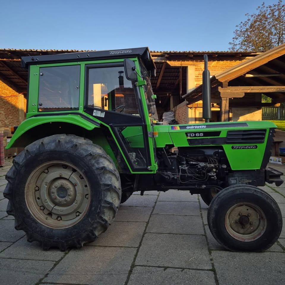 Traktor TORPEDO TD65