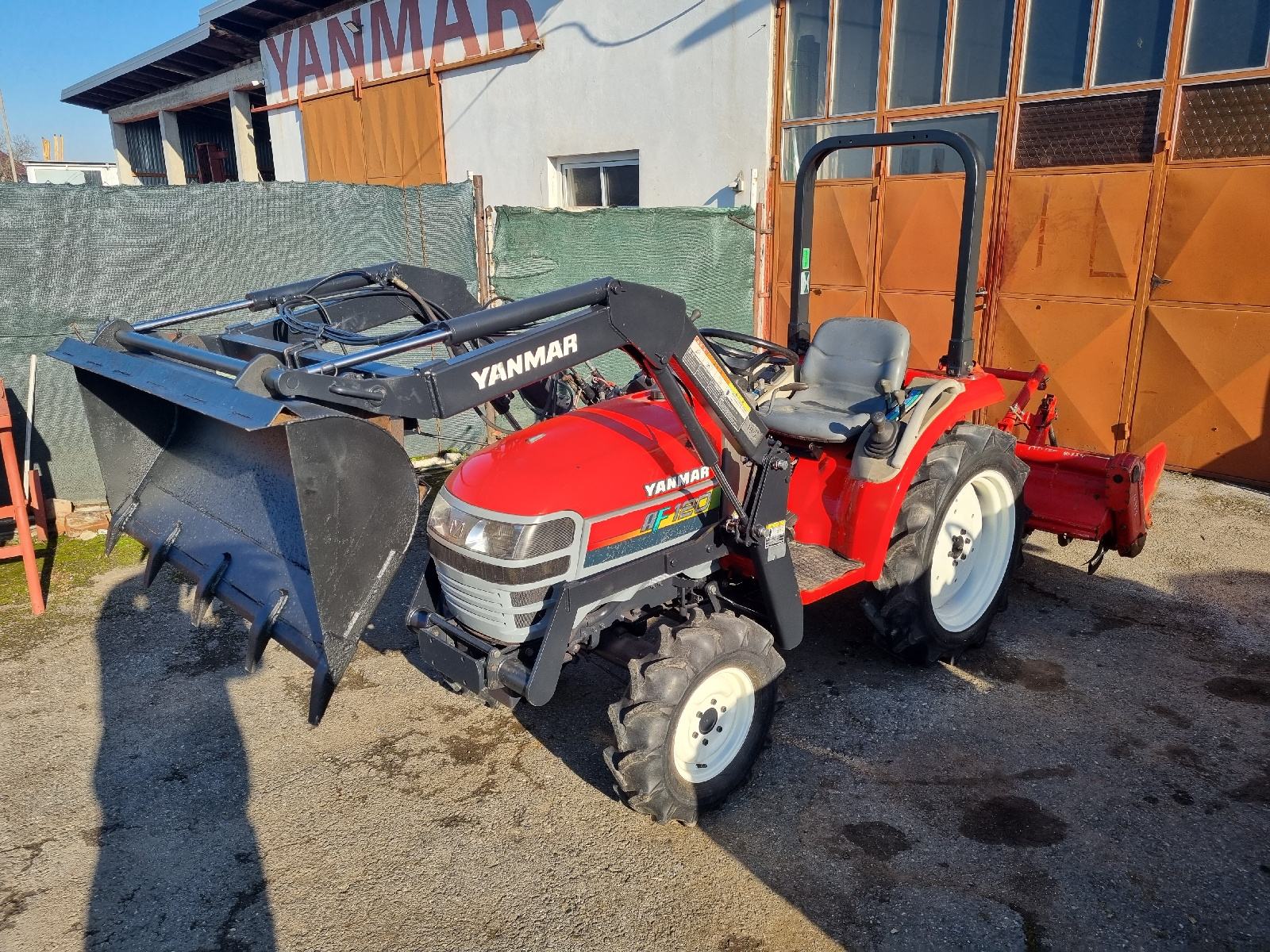 TRAKTOR YANMAR AF 120 S UTORIVACEM
