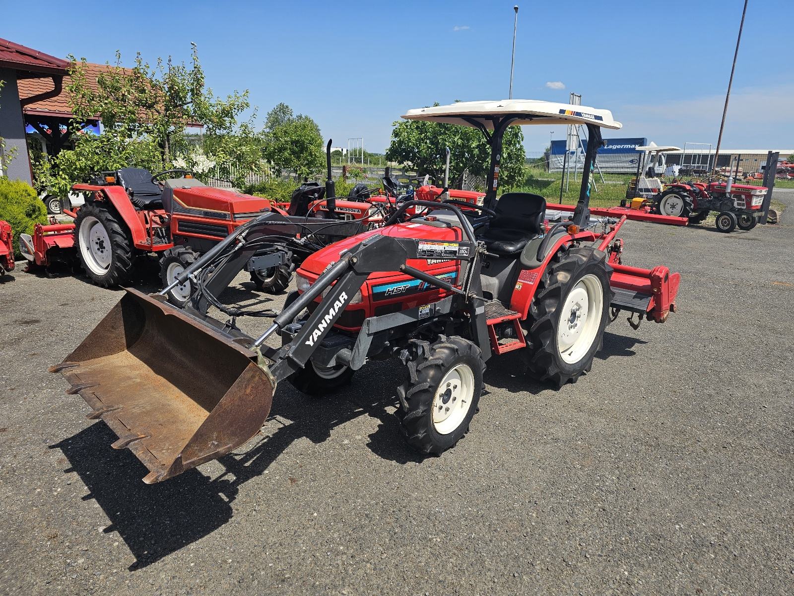 TRAKTOR YANMAR AF 226