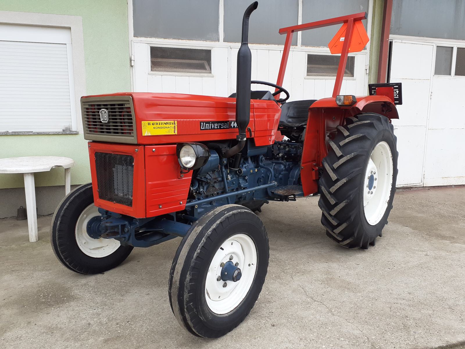 Traktor 445 Kao novi