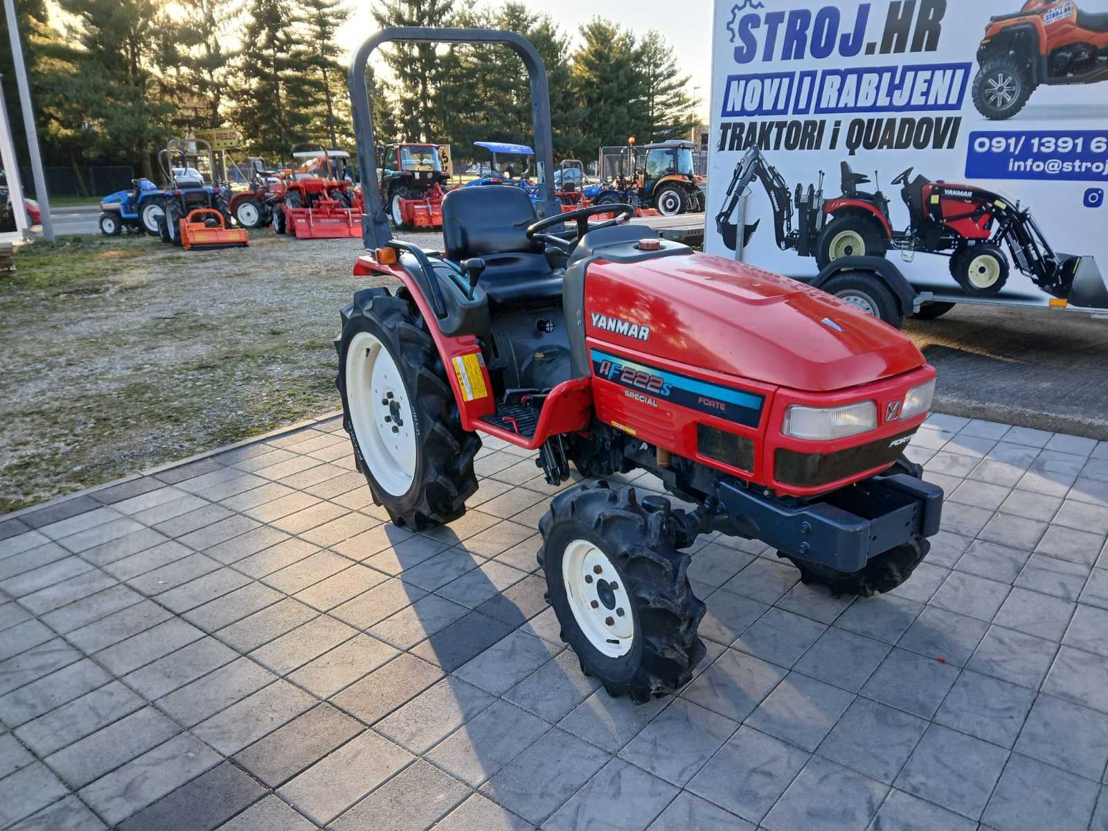 Yanmar AF222 servo, 4x4, 22ks, reverzibilni pogon