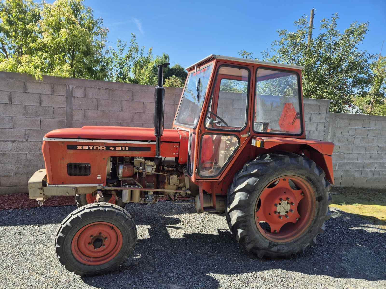 ZETOR 4911 i Kiperica TEHNOSTROJ 4t